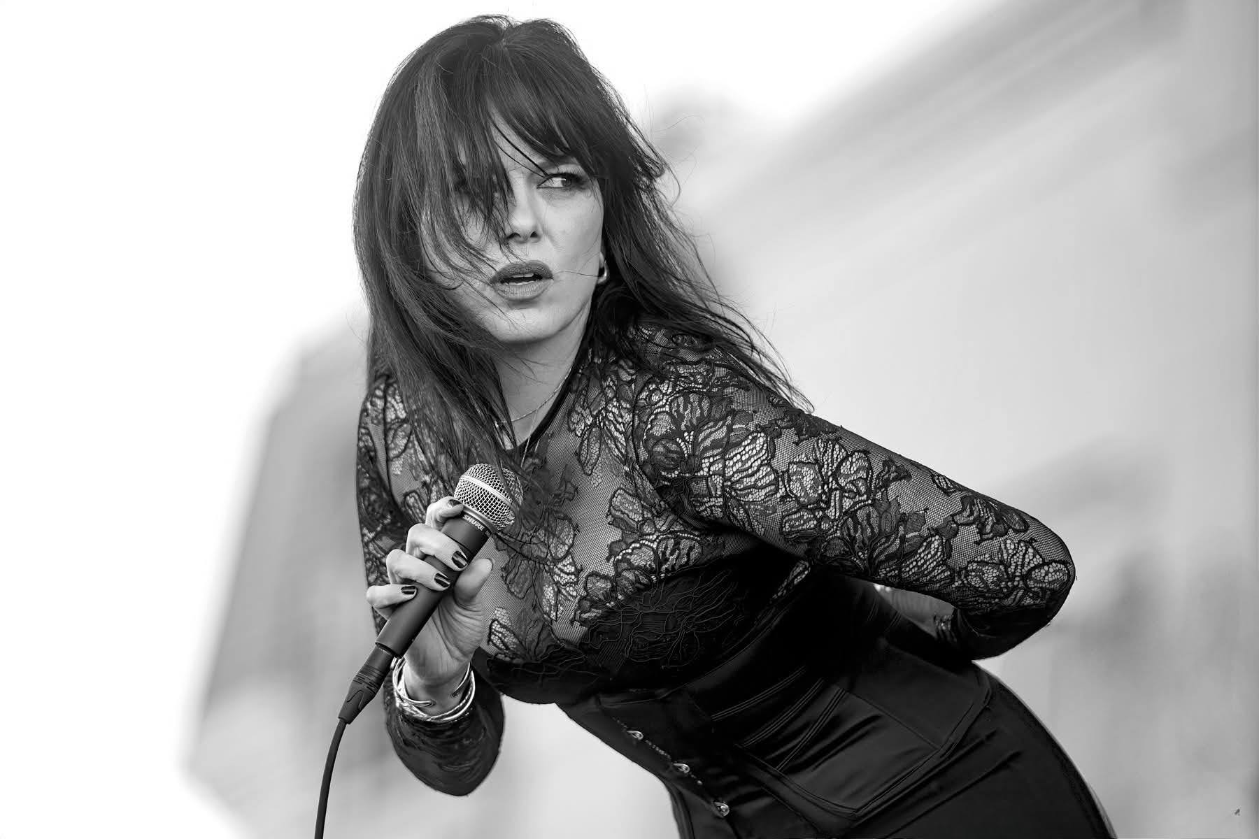 Johnny Depp and Imelda May Join Forces for "Haunted" the New Single ...